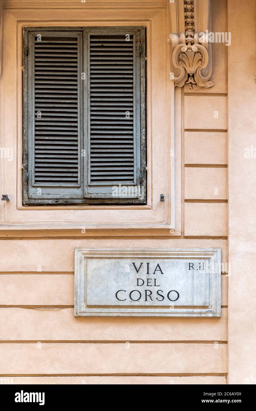 Unesco world heritage sign italy hi-res stock photography and images ...