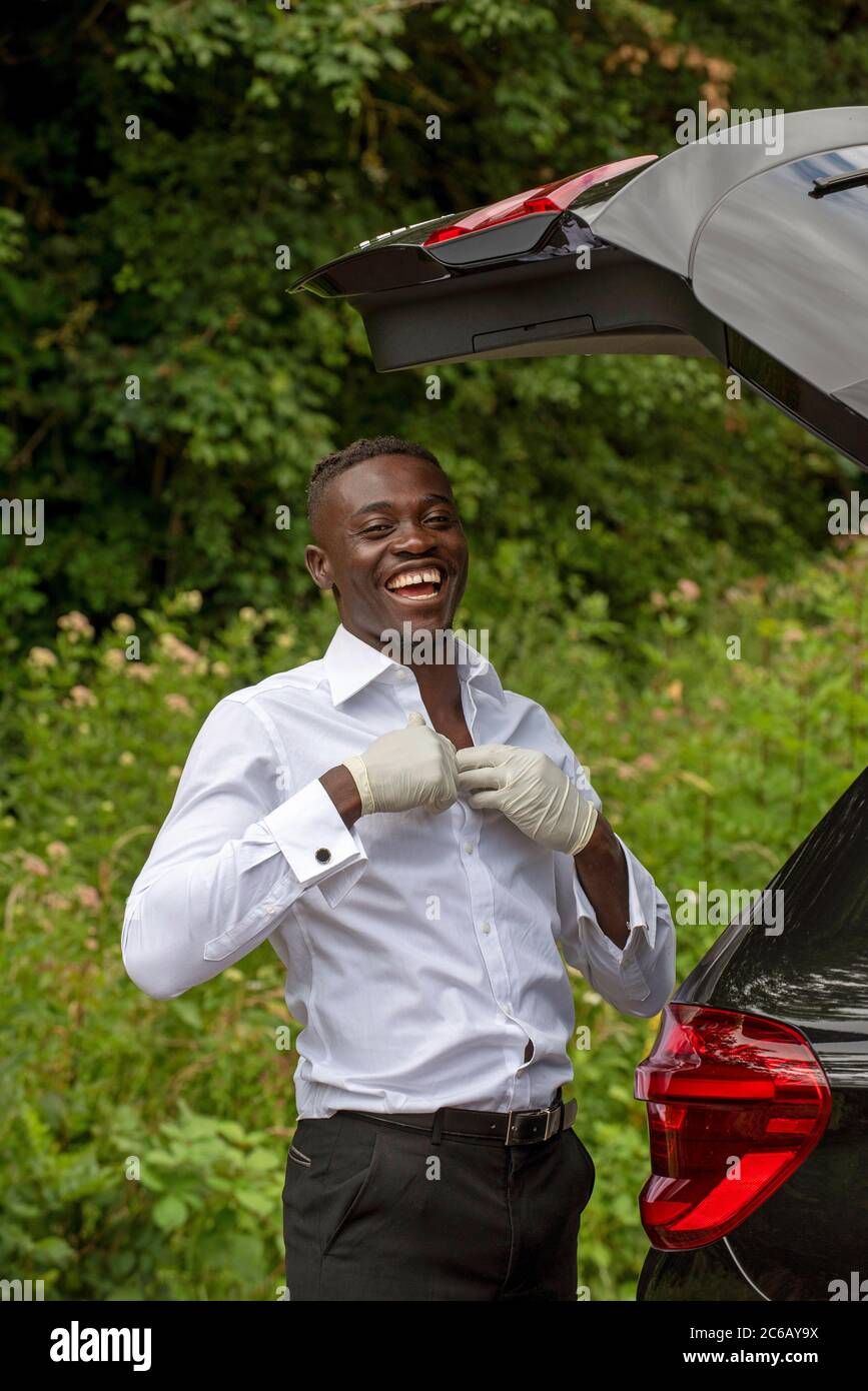 Changing clothes hi-res stock photography and images - Alamy