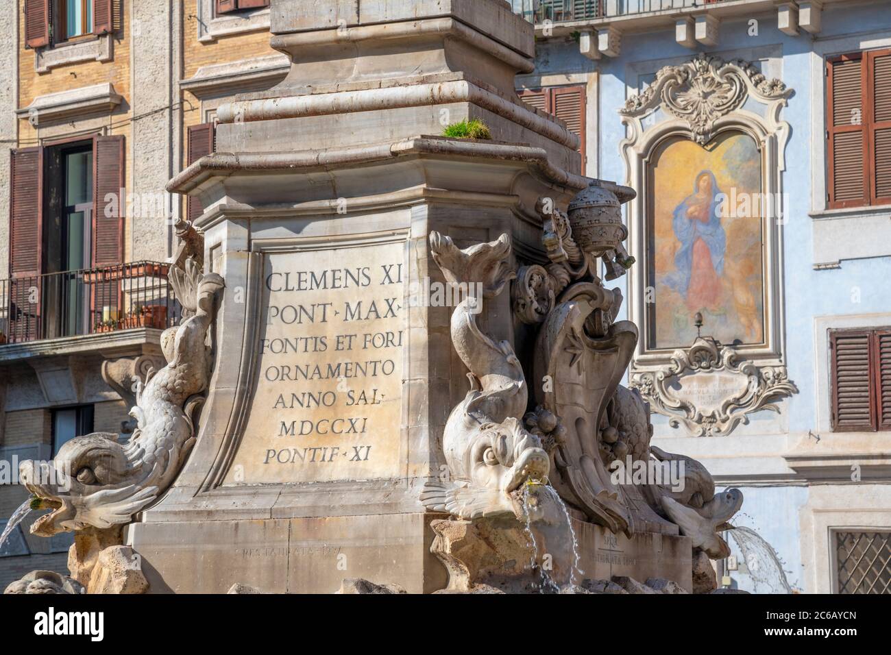 Italy, Lazio, Rome, Pigna, Piazza della Rotunda, Fontana del Pantheon ...