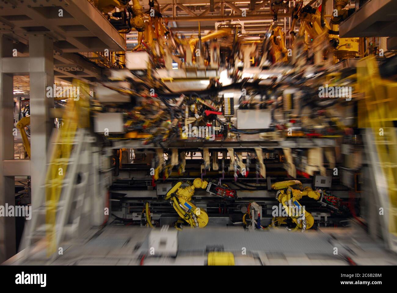 Electric welding robot factory hi-res stock photography and images - Alamy