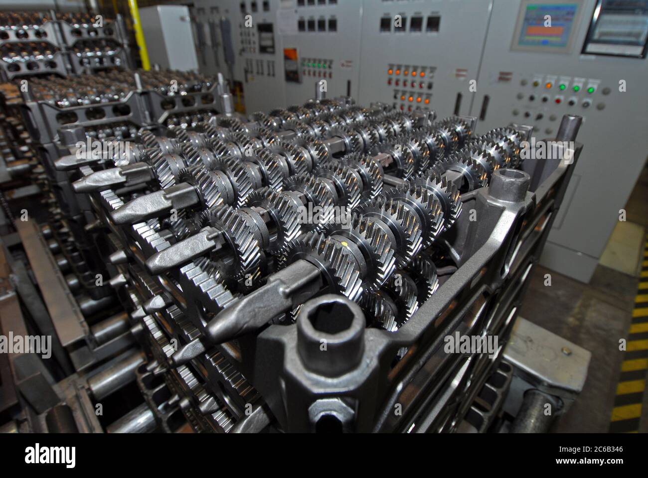 Transmission parts hi-res stock photography and images - Alamy