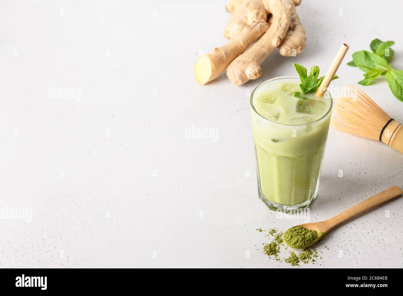 Tea orientation hi-res stock photography and images - Alamy