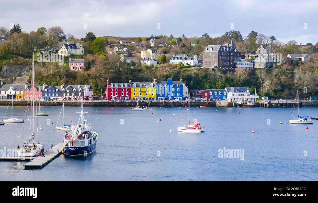 Tobermory harbour waterfront, Isle of Mull, Inner Hebrides, Scotland ...