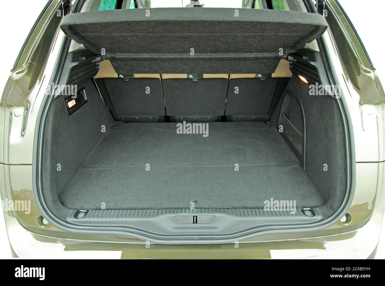 empty car trunk Stock Photo - Alamy