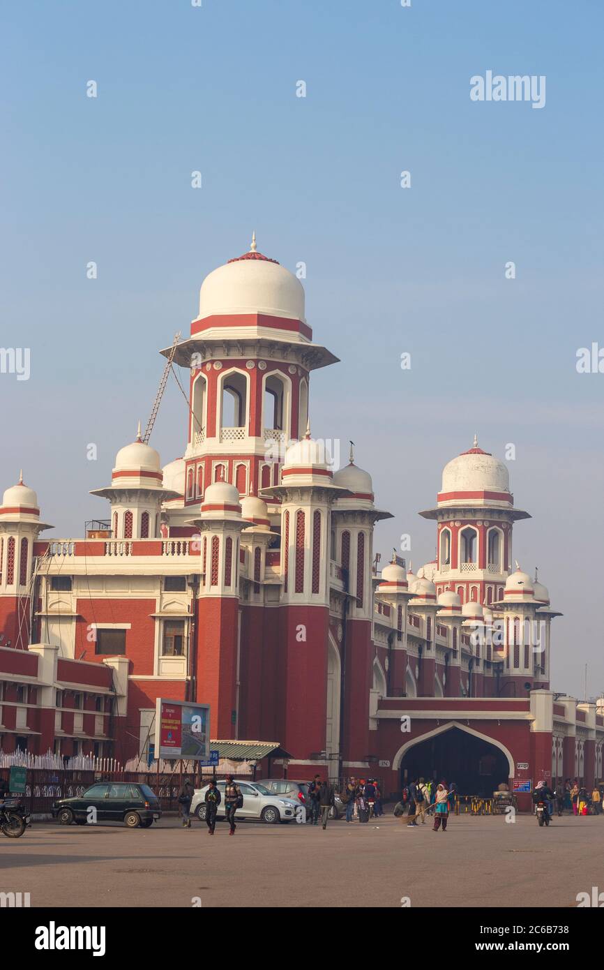 Railway station, Lucknow, Uttar Pradesh, India, Asia Stock Photo - Alamy