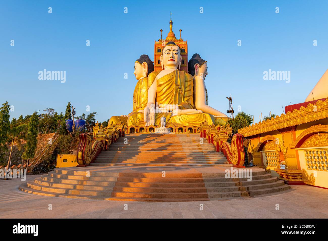 Huge sitting Buddhas, Ko Yin Lay, Pupawadoy Monastery near Ye, Mon ...