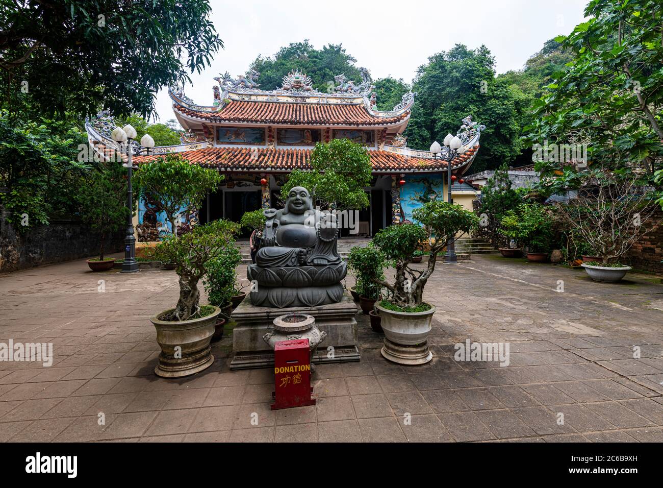 Temple complex in the Marble Mountains, Da Nang, Vietnam, Indochina ...