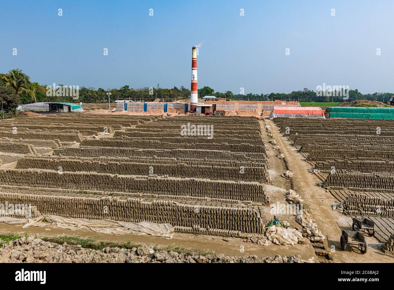 Bangladesh brick factory hi-res stock photography and images - Alamy