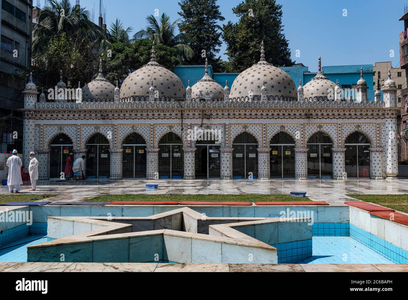 Ornate designs and motif of blue stars, Star Mosque (Tara Masjid ...