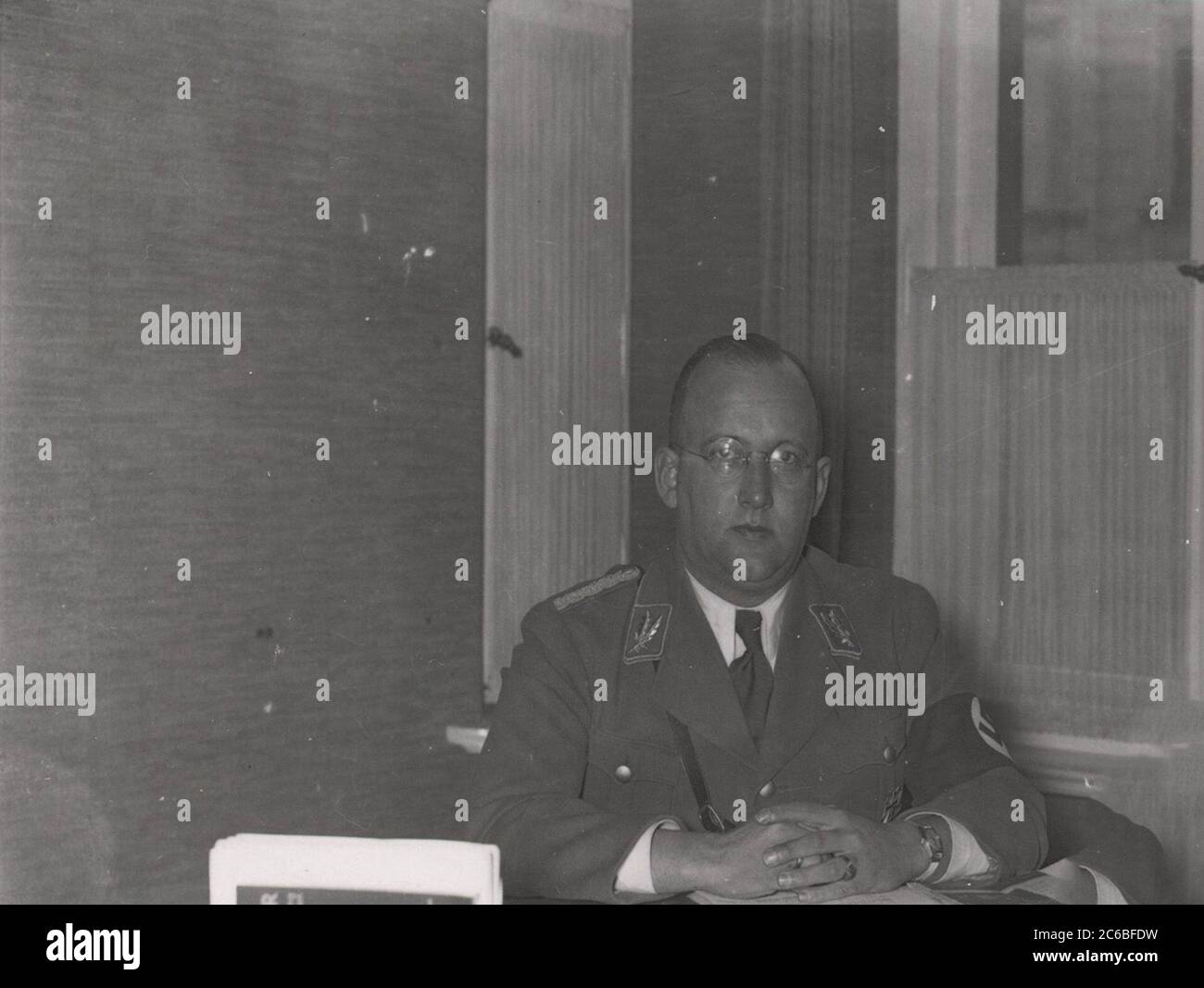 Heinrich Hoffmann Photographs 1934 Adolf Hitler's official photographer ...