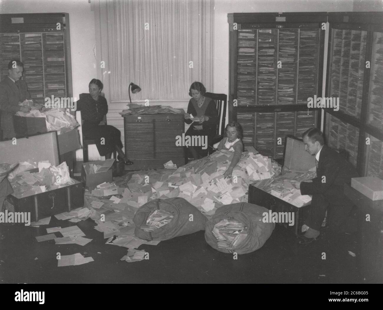 Heinrich Hoffmann Photographs 1934 Adolf Hitler's official photographer ...