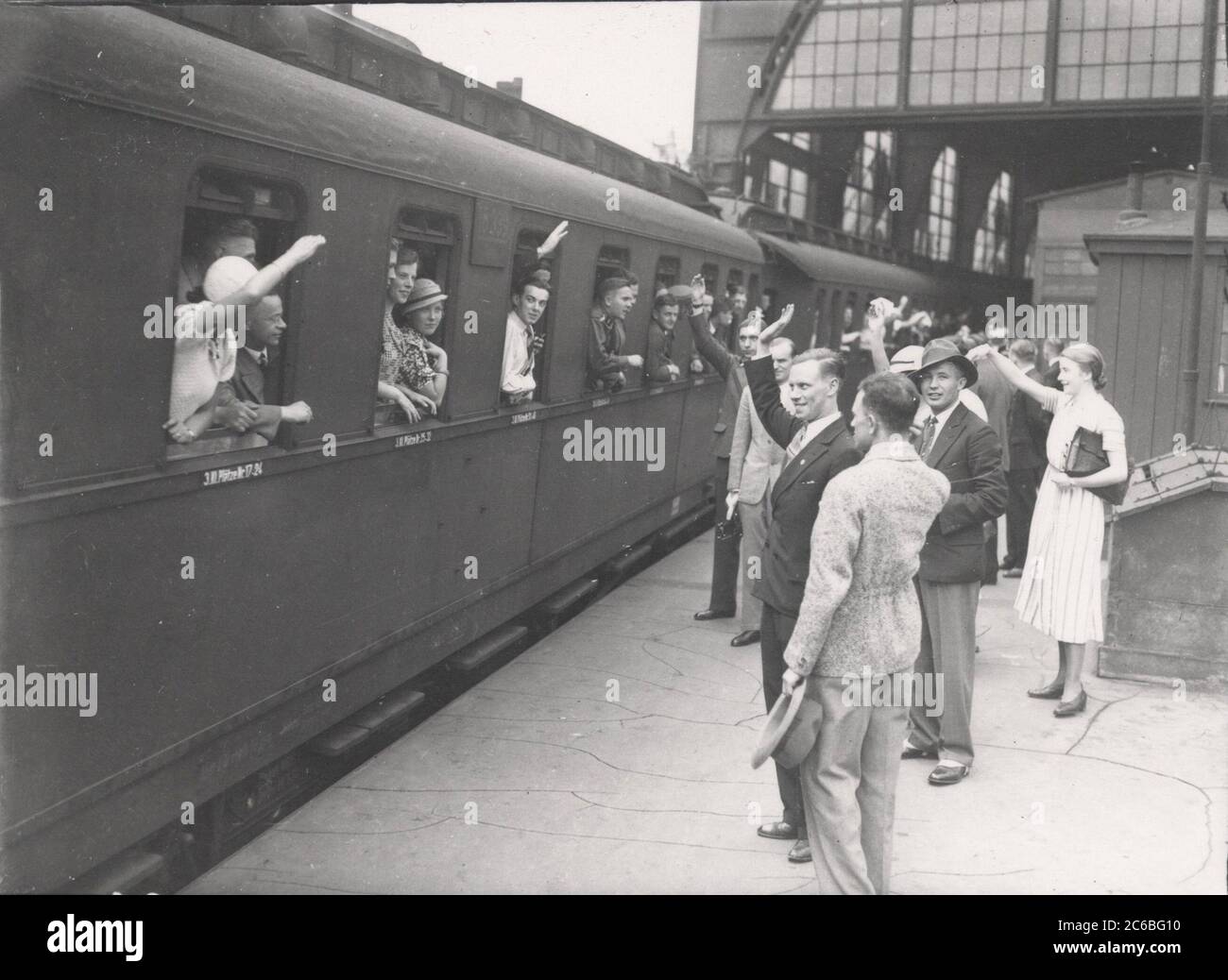 Student special train Heinrich Hoffmann Photographs 1934 Adolf Hitler's ...