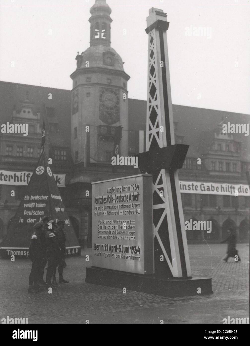 Recordings from the Leipzig fair Heinrich Hoffmann Photographs 1934 ...
