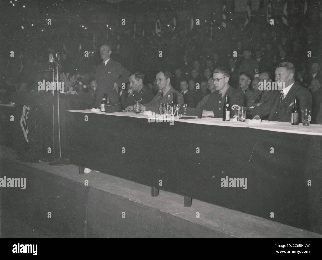 Heinrich Hoffmann Photographs 1934 Adolf Hitler's official photographer ...