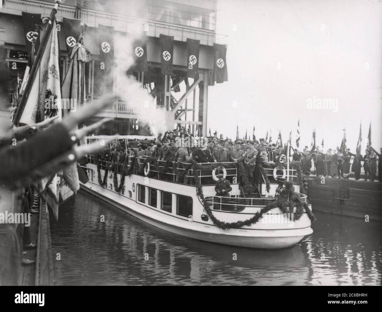 Inauguration of the Nieder-Goering boat lift Heinrich Hoffmann ...
