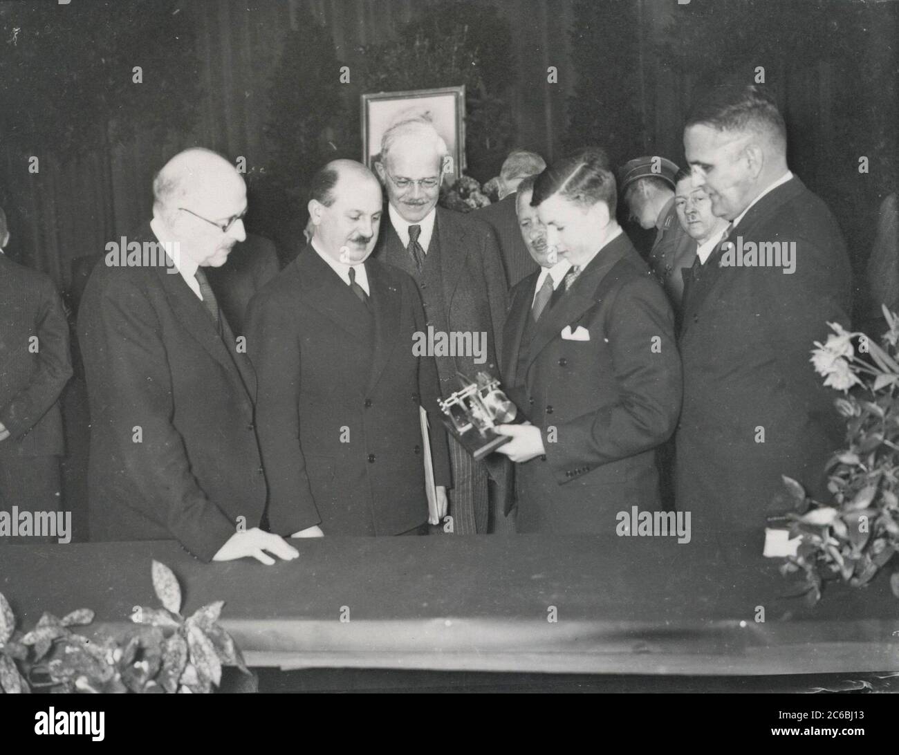 Apprentice exhibition at the Siemens factories Heinrich Hoffmann ...