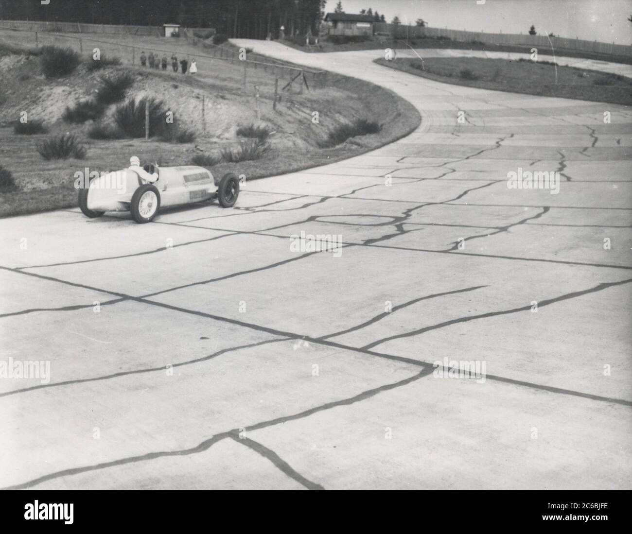Car racing - Mercedes racing team during training Heinrich Hoffmann ...