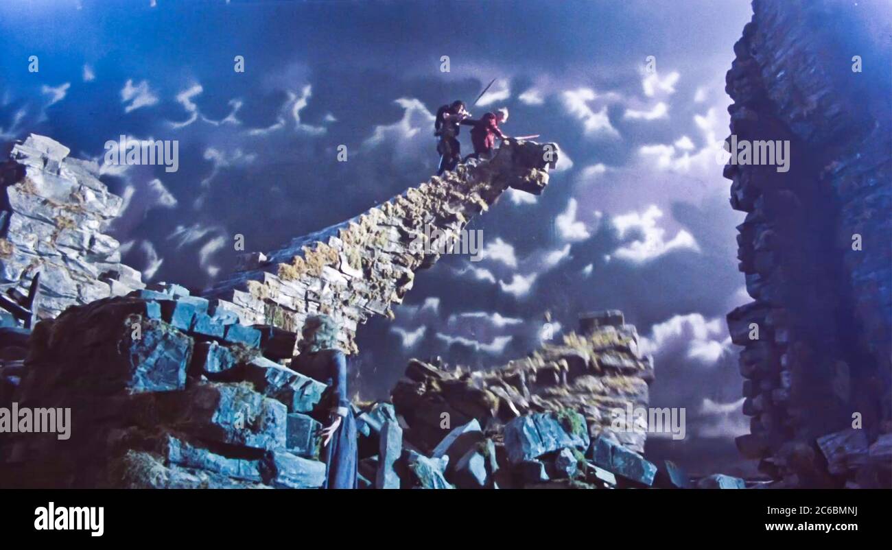 Highlander 1986 clancy brown hi-res stock photography and images - Alamy