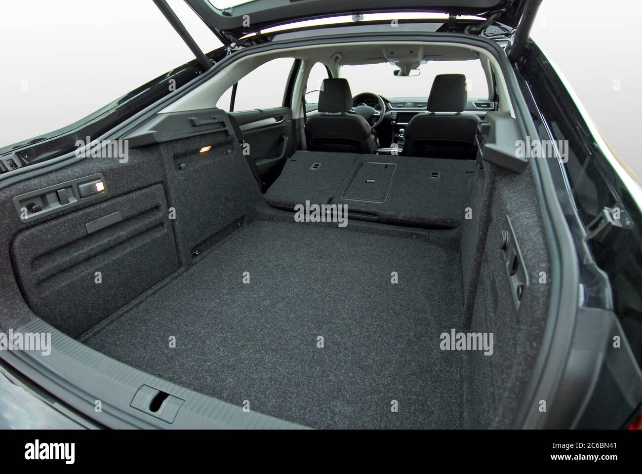 empty car trunk with folded seats, Empty trunk of the large car Stock ...