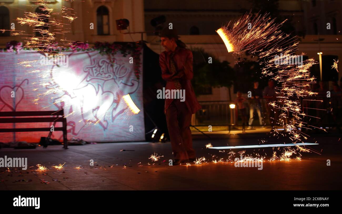 Akt thetare hi-res stock photography and images - Alamy