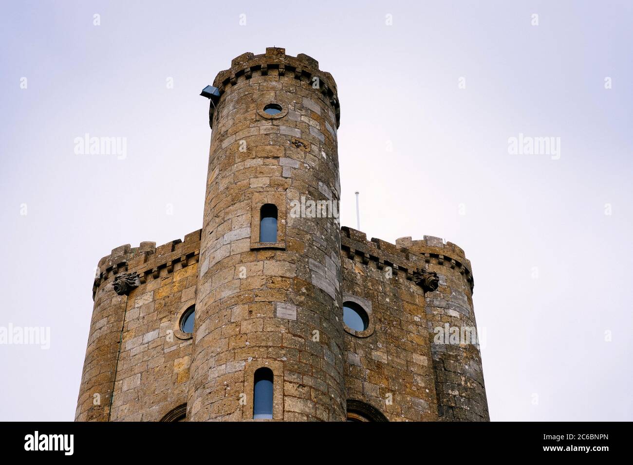 A view of Broadway Tower, in Broadway, Worcestershire Stock Photo - Alamy