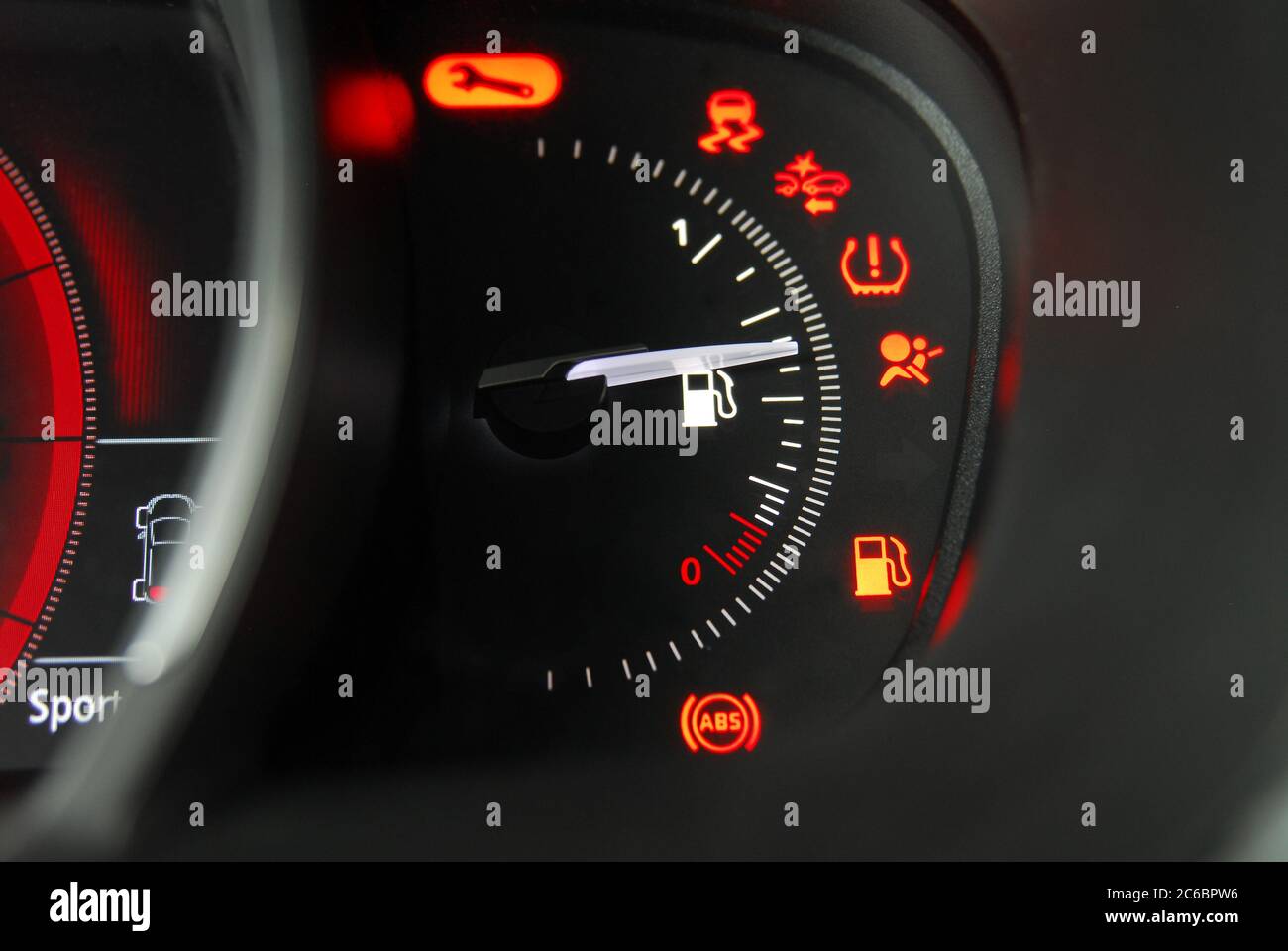 Fuel tank indicator full hi-res stock photography and images - Alamy