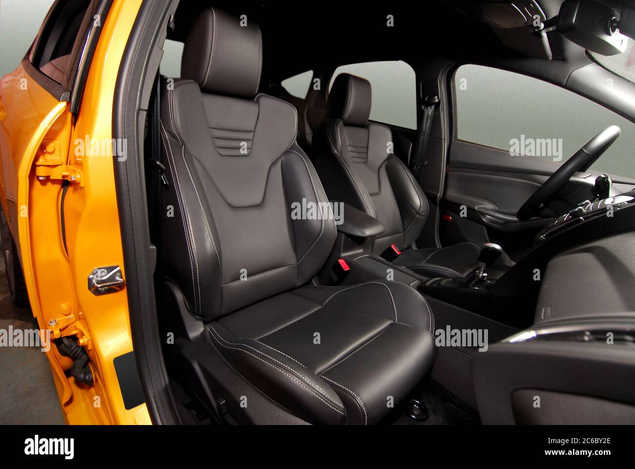 Front car seats Stock Photo - Alamy