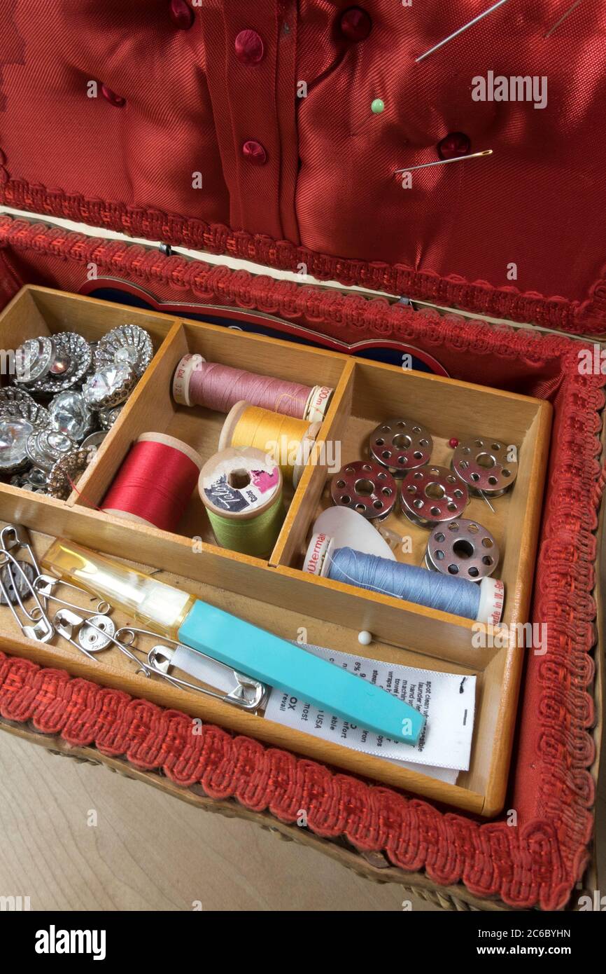 Arts and crafts basket hi-res stock photography and images - Alamy