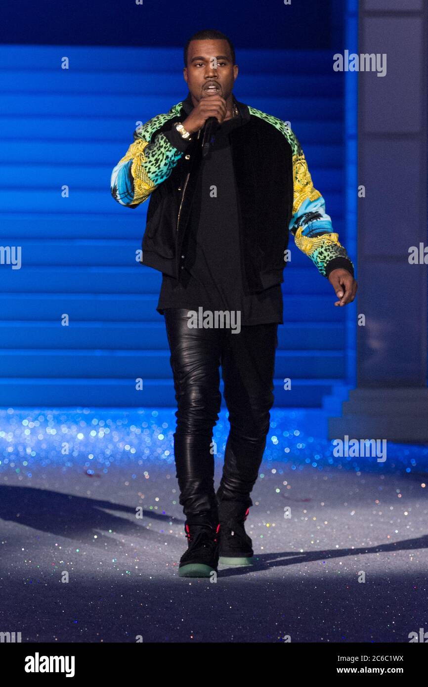 Lexington armory hi-res stock photography and images - Alamy