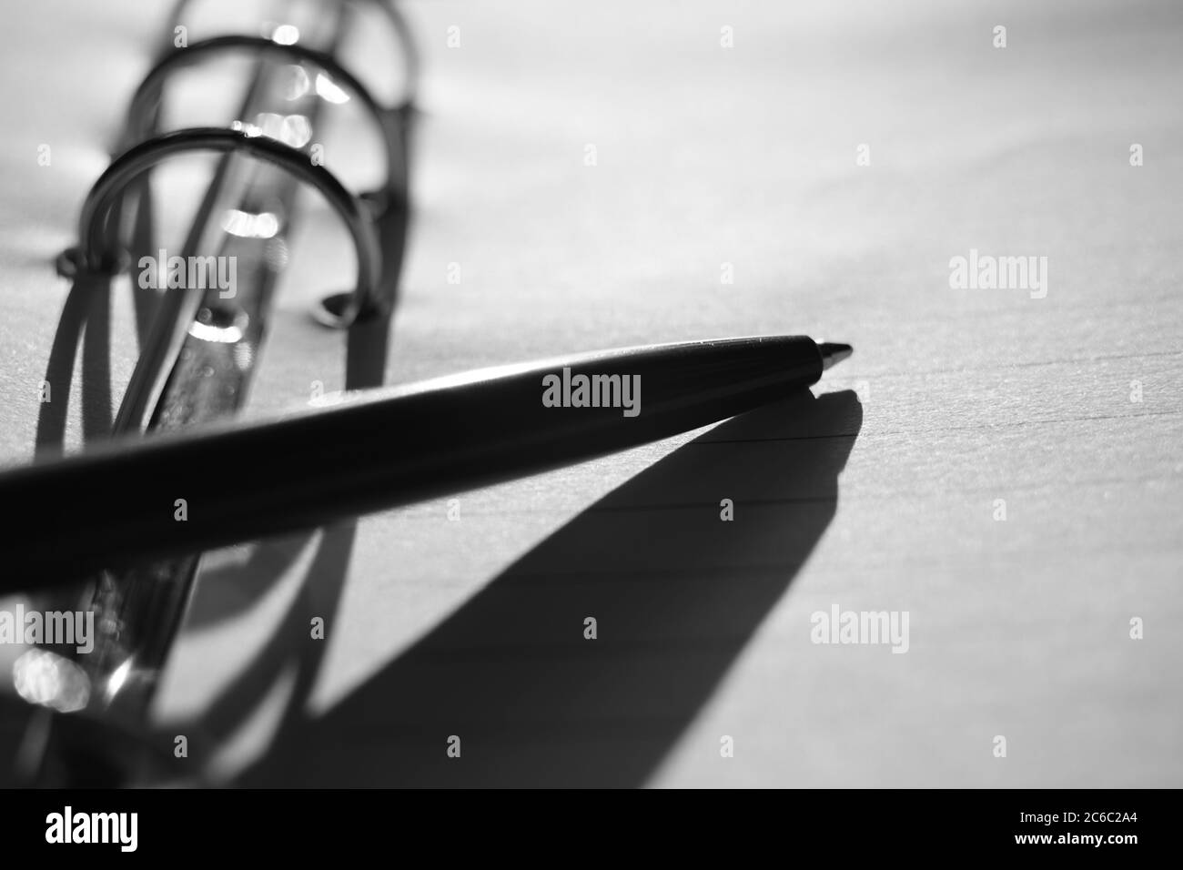 Blank notebook fountain pen Black and White Stock Photos & Images - Alamy