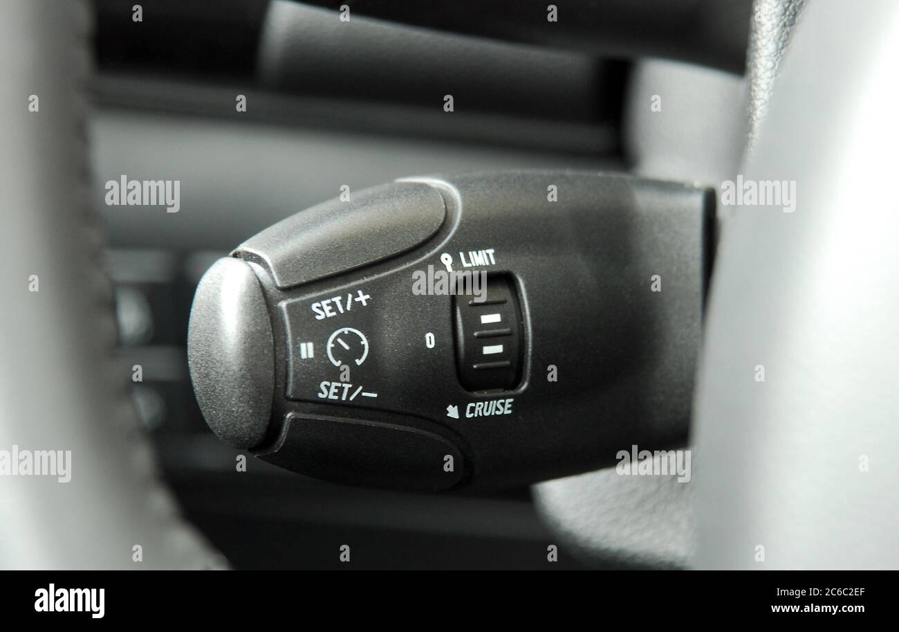 Cruise control button, Cruise control stick which is located behind the ...