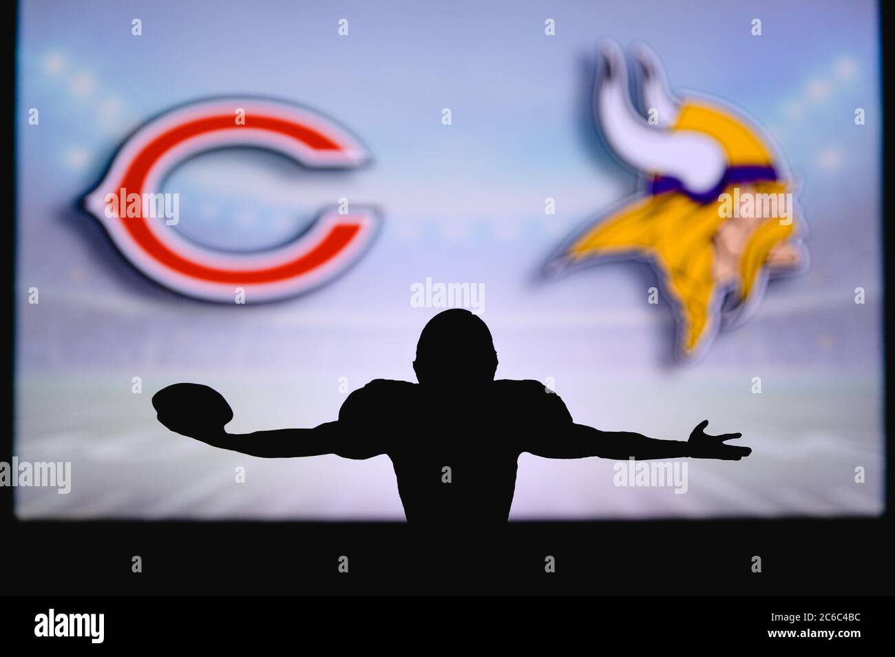 Black bears silhouette hi-res stock photography and images - Alamy