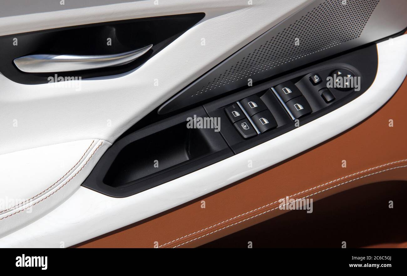 Side mirror switch control. Window control and central locking Stock ...