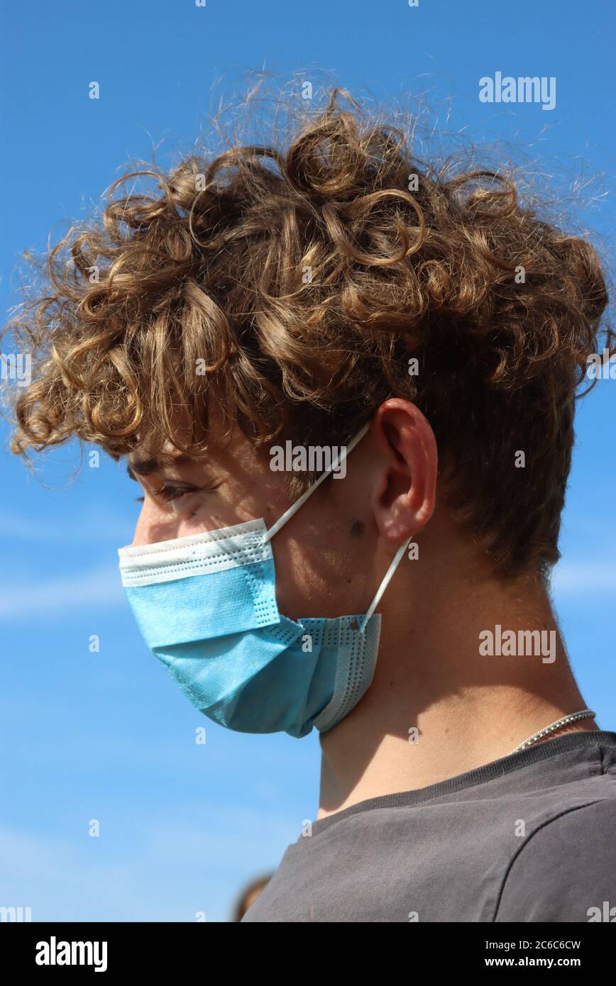 Nhs disposable face masks hi-res stock photography and images - Alamy