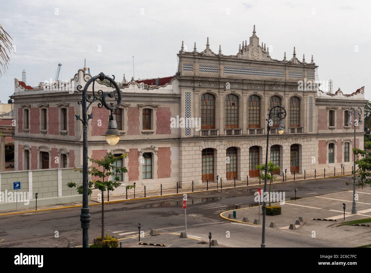 This Mexican train station is not in use anymore Stock Photo - Alamy