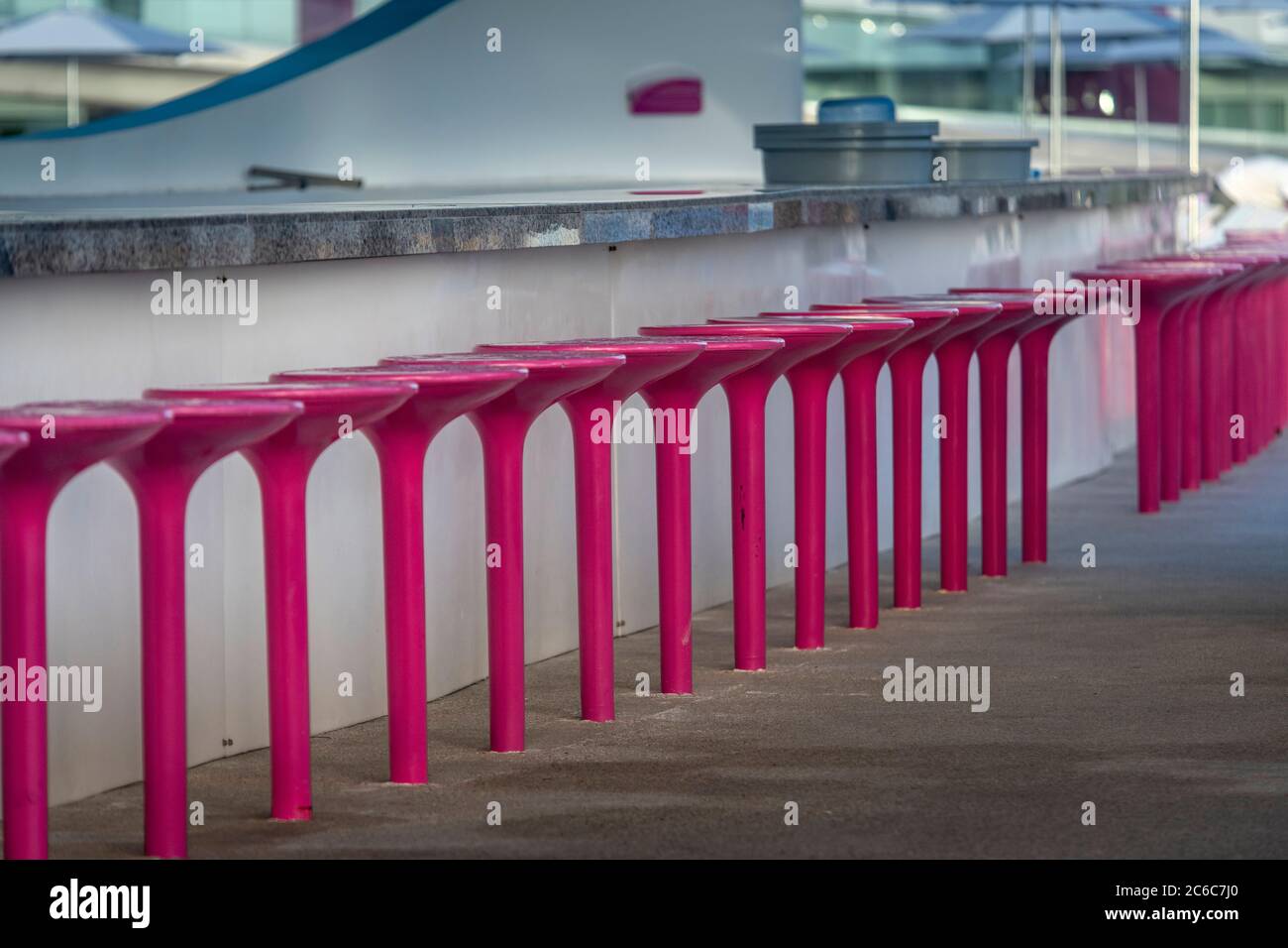 Row bar hi-res stock photography and images - Alamy