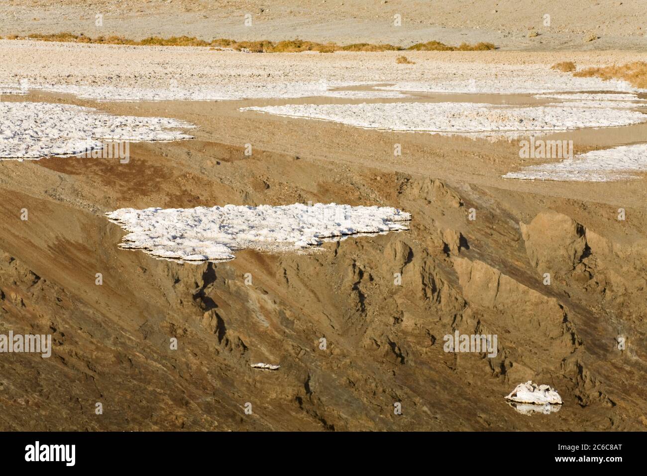 Salt pool in badwater hi-res stock photography and images - Alamy