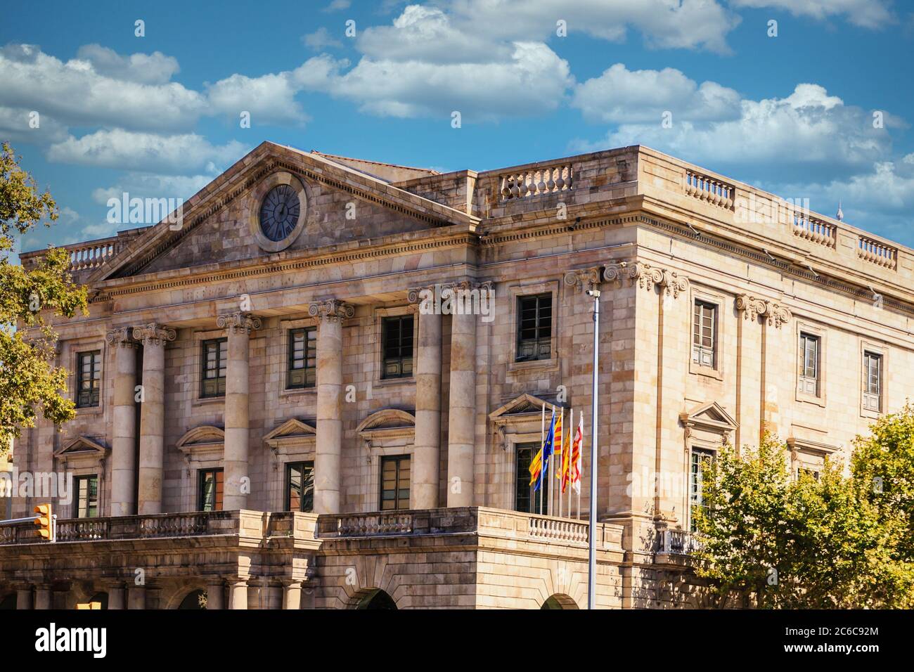 Classic building design hi-res stock photography and images - Alamy