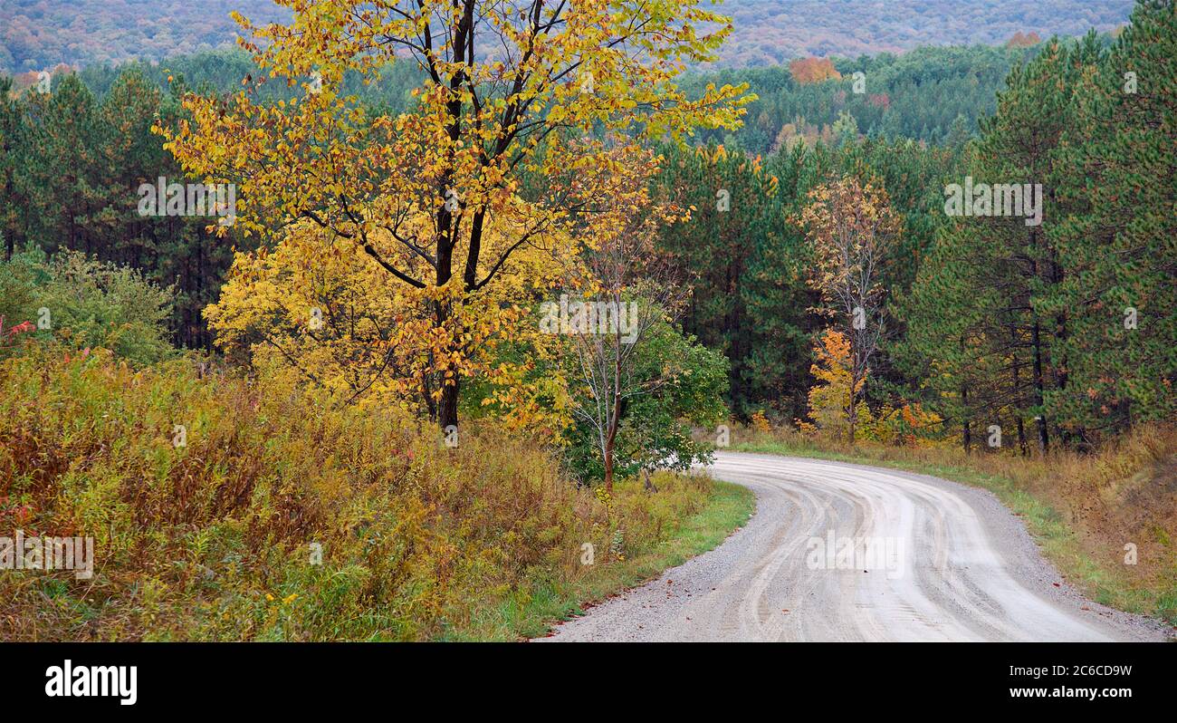 Idyllic high country scenery hi-res stock photography and images - Alamy