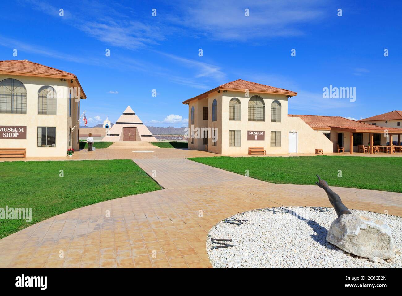 Center of the world hi-res stock photography and images - Alamy
