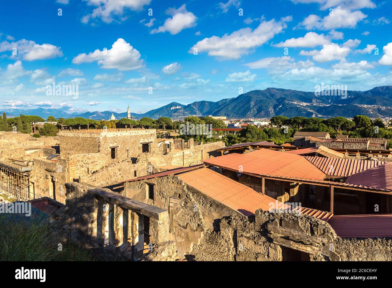 Pompeii city destroyed in 79BC by the eruption of Mount Vesuvius Stock ...