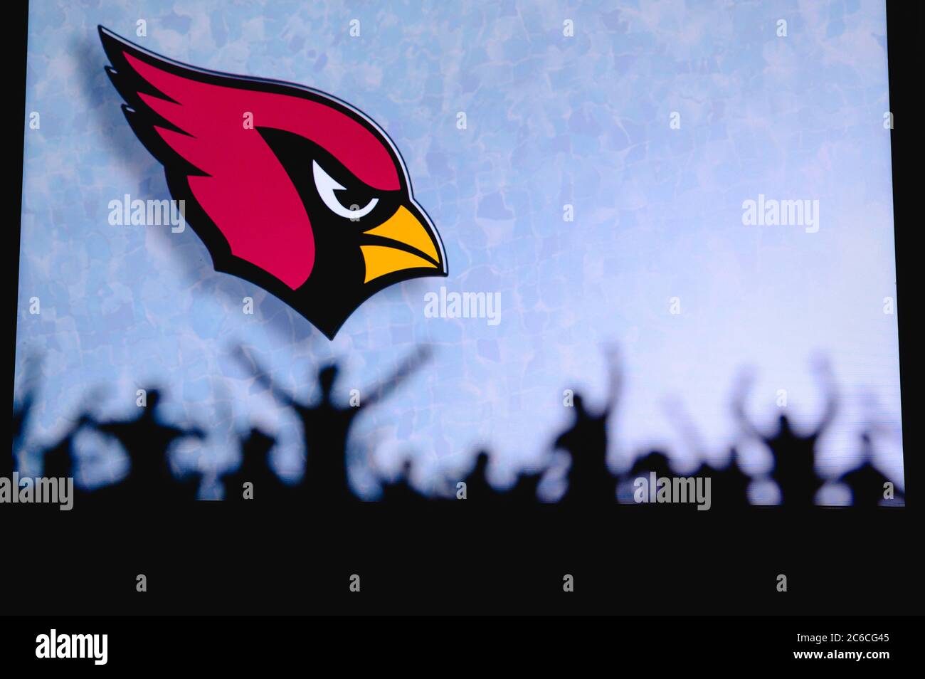 State farm stadium fans hi-res stock photography and images - Alamy