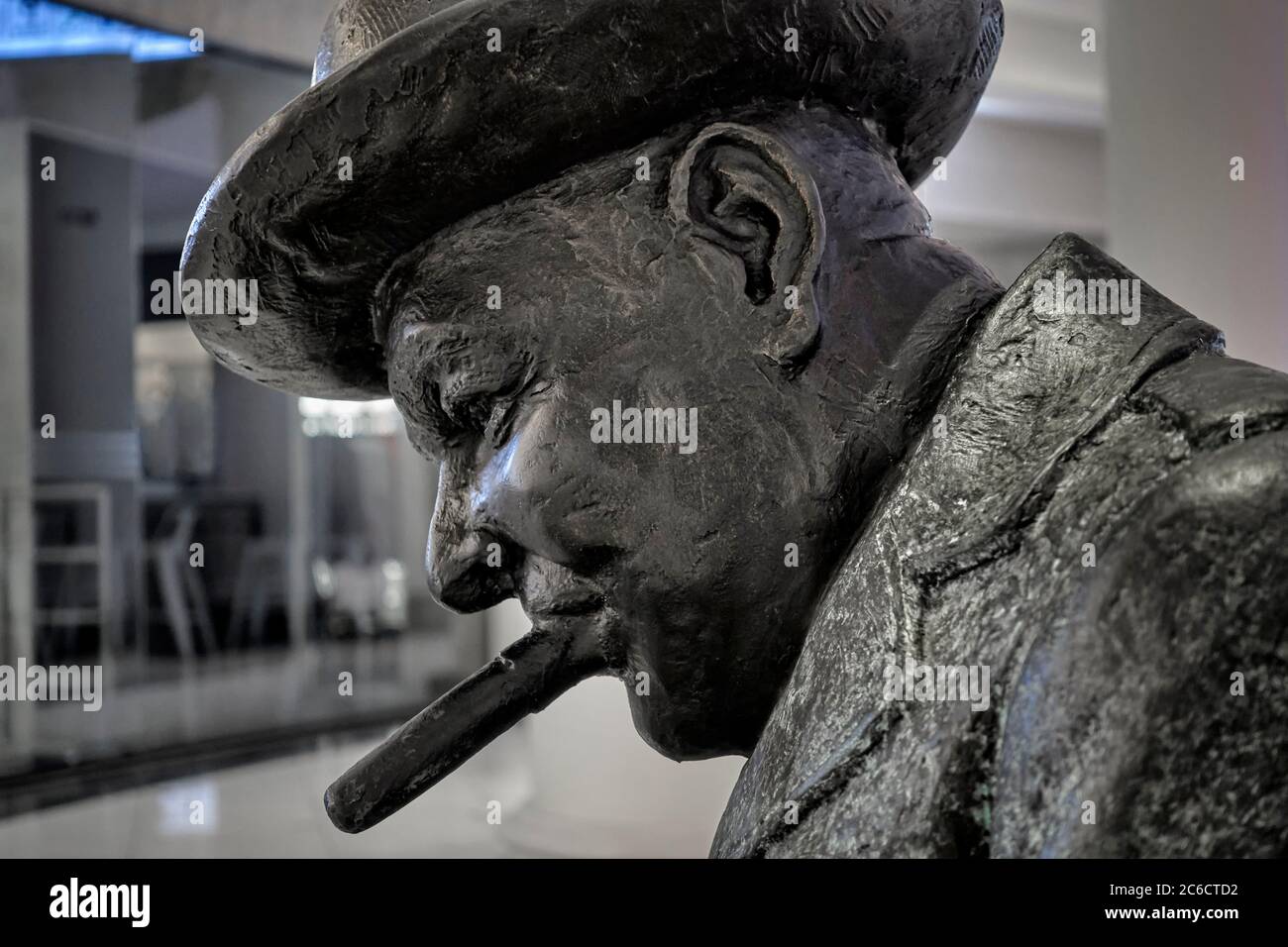 Winston churchill head and shoulders hi-res stock photography and ...