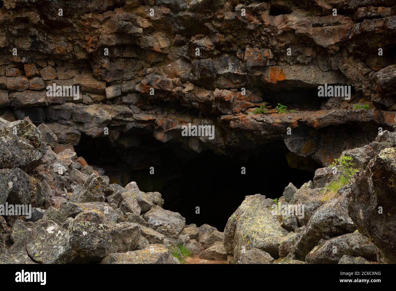 South Ice Cave, Deschutes National Forest, Oregon Stock Photo - Alamy
