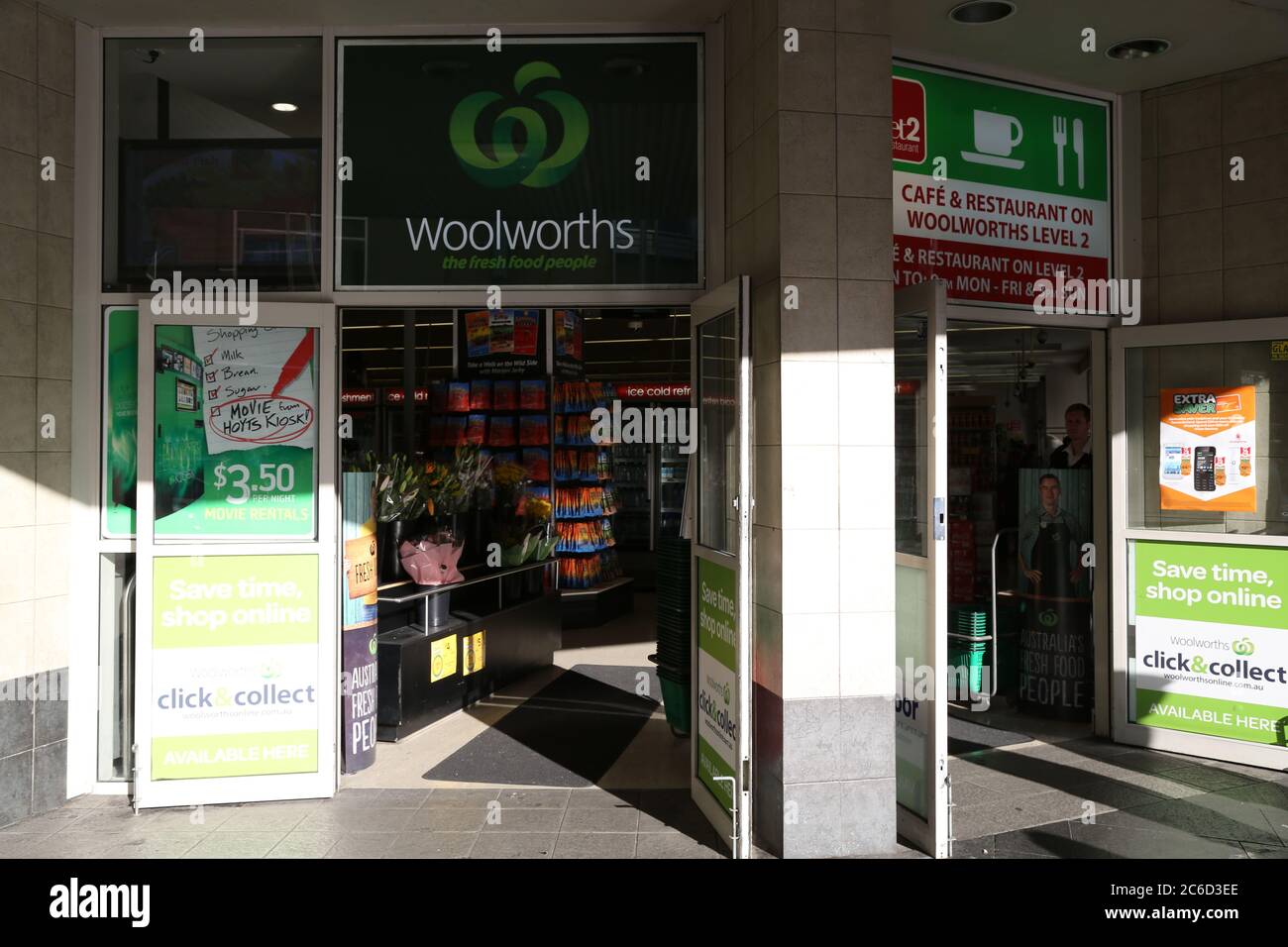 Woolworths supermarket sydney hi-res stock photography and images - Alamy