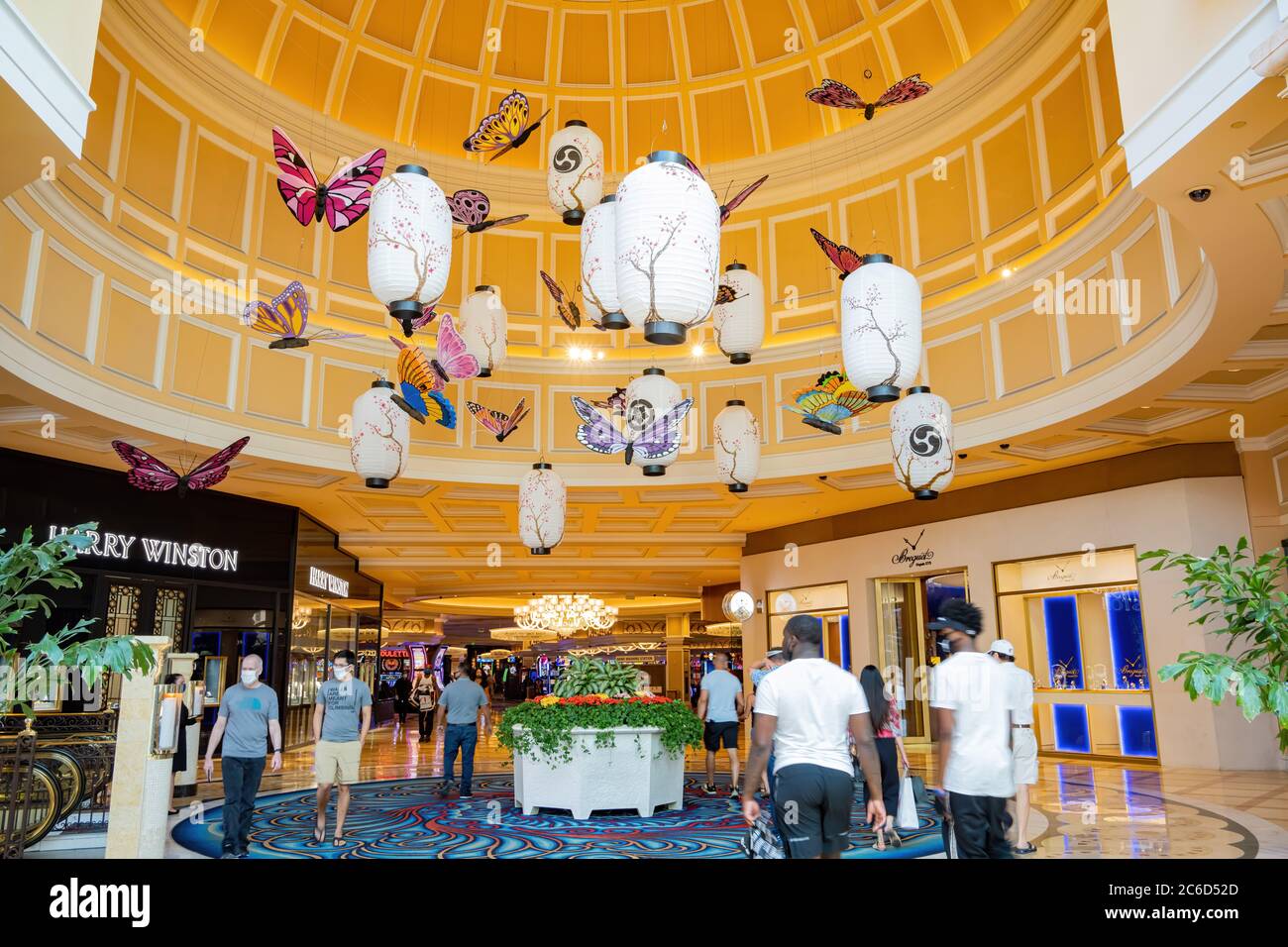 Mall bellagio hotel bellagio hotel hi-res stock photography and images ...