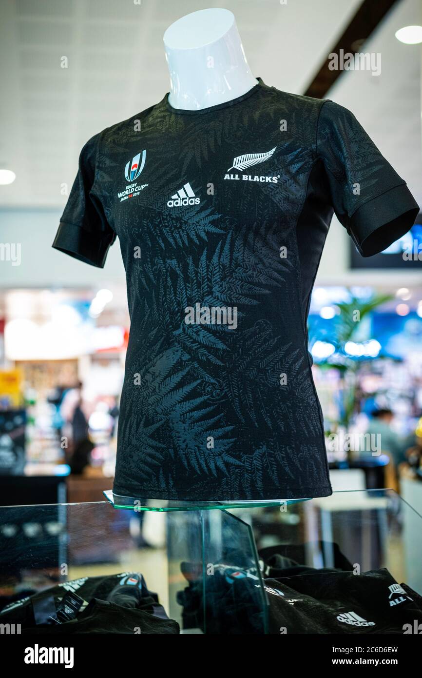 New zealand flag rugby player hi-res stock photography and images - Alamy