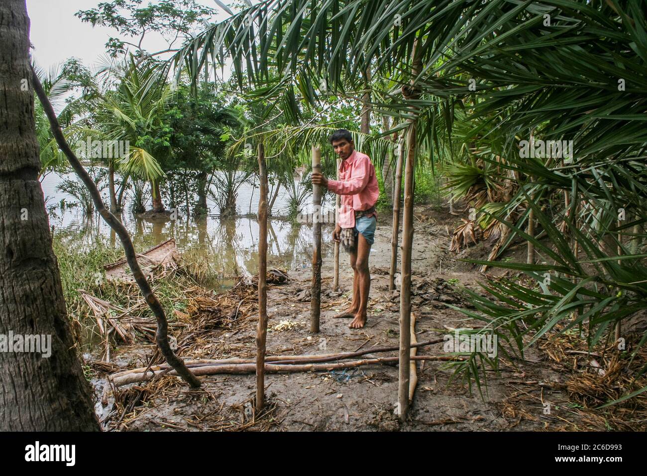 Cyclone Aila affected village at Khulna, Bangladesh Stock Photo - Alamy