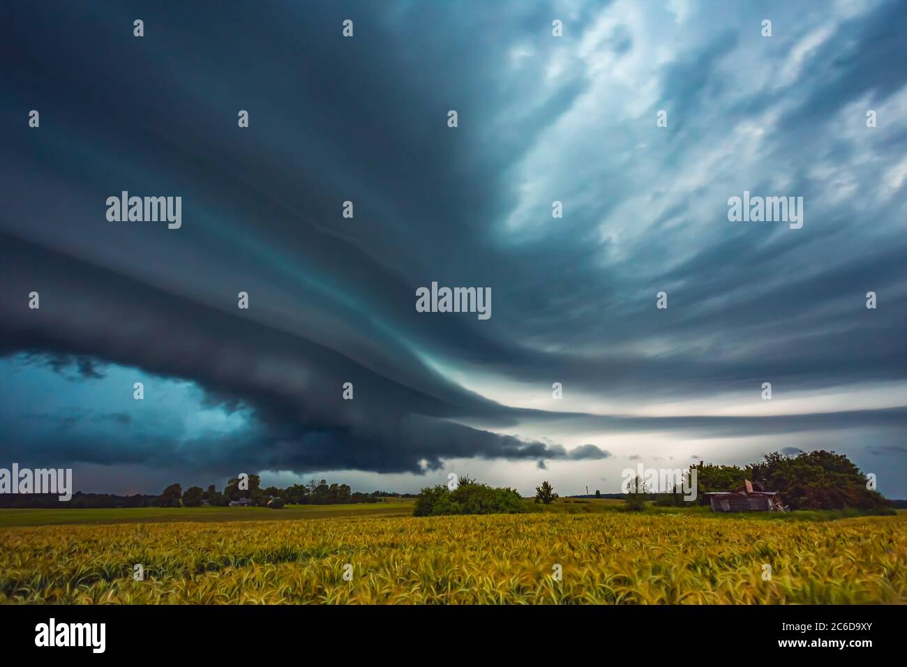 Supercell storm clouds with intense tropic rain Stock Photo - Alamy