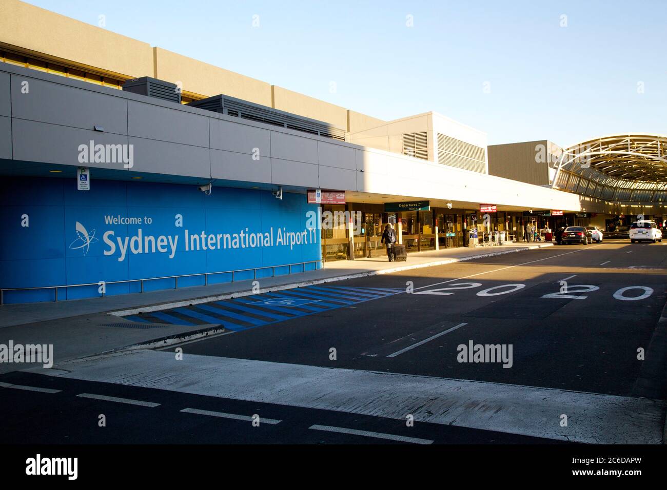 Sydney airport terminal 1 hi-res stock photography and images - Alamy